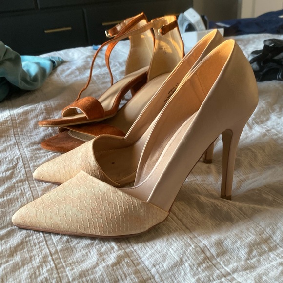 Mixx Shuz | Shoes | Mixx Shuz Pale Pink Nude Snakeprint Pumps | Poshmark